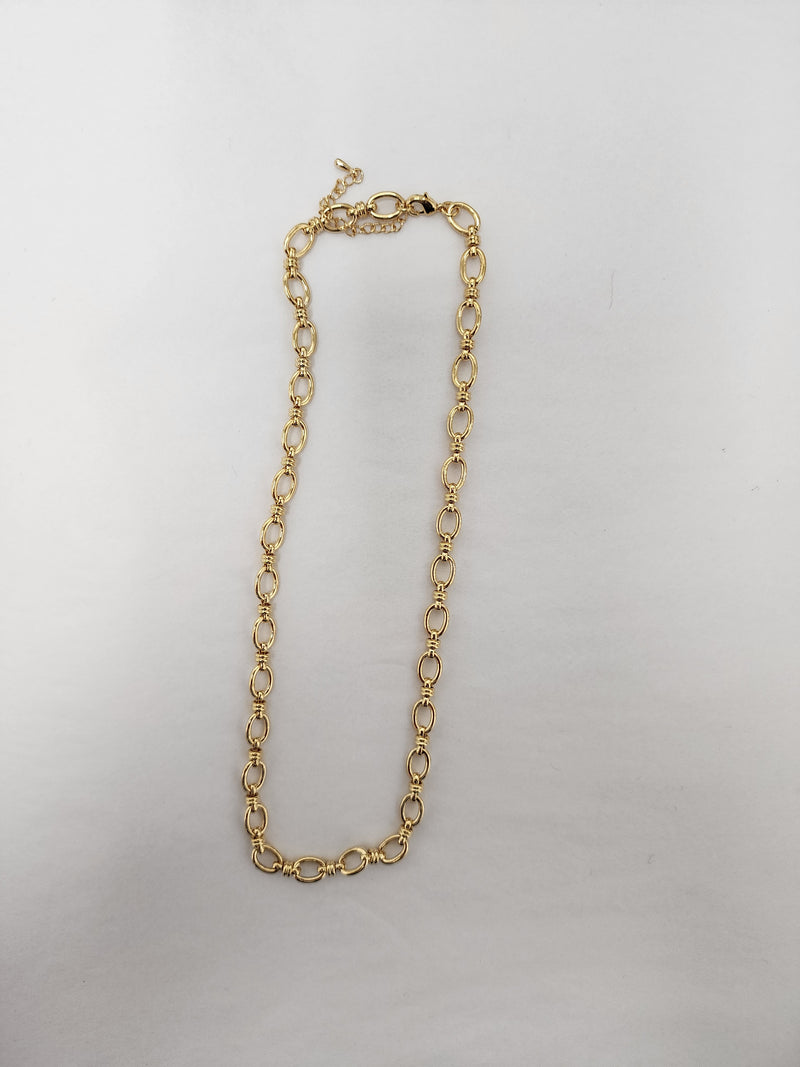 Emma Short Chain Necklace – The Boutique MHK